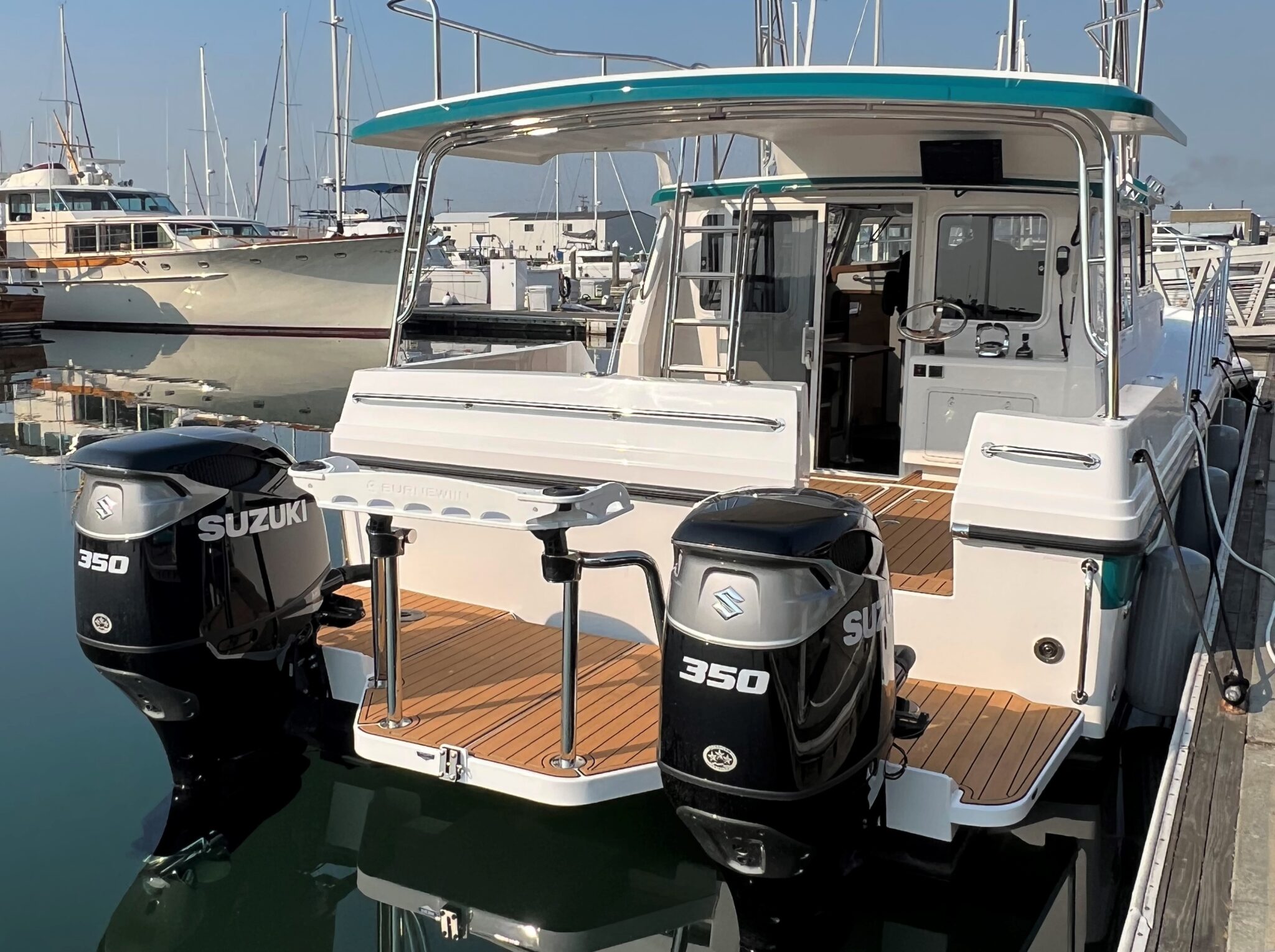 Pacific 3200 | Sea Sport Boats